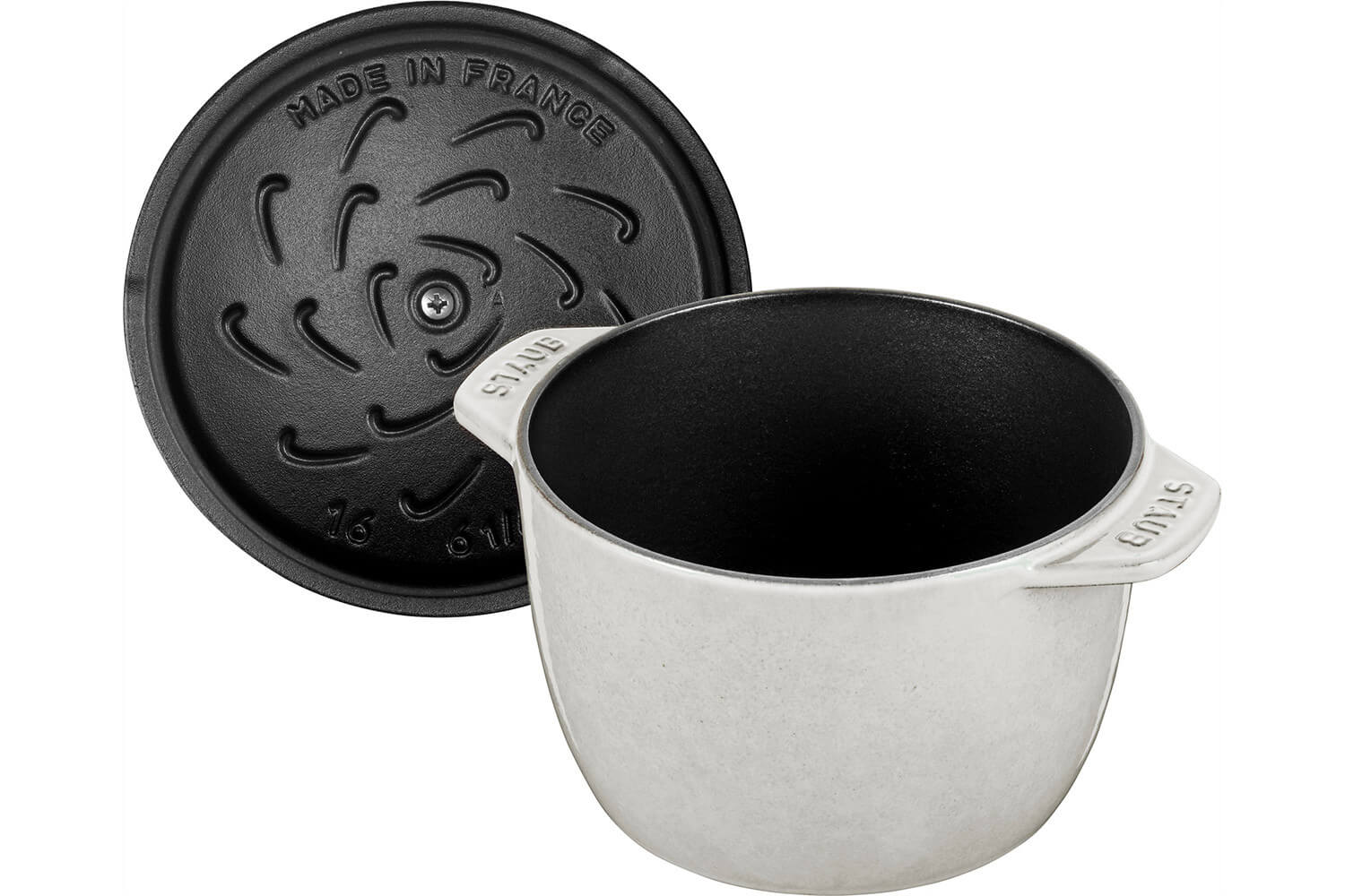 Cocotte en fonte Gohan Staub pour le riz truffe blanche